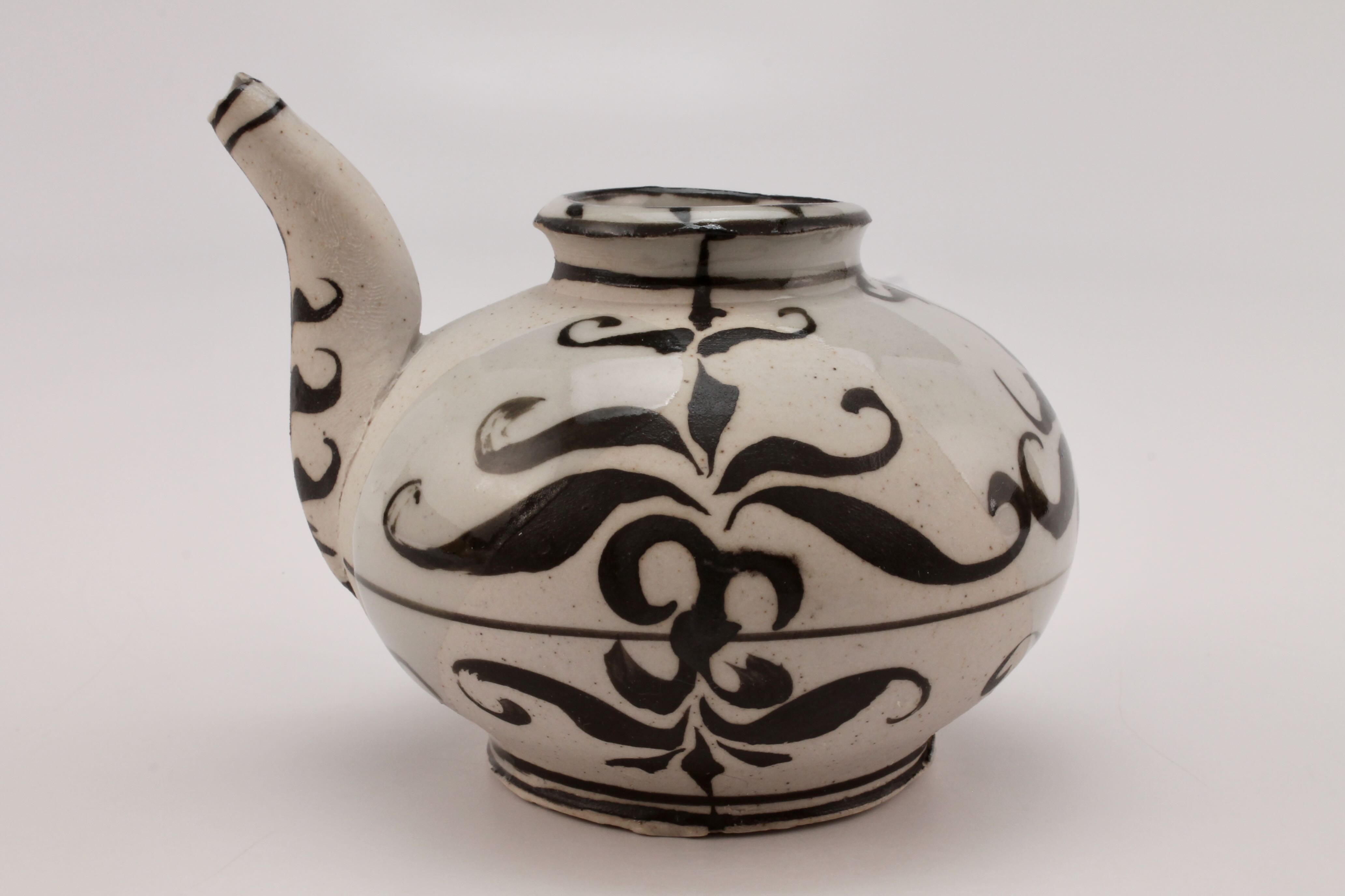 Pouring Vessel - David Swenson